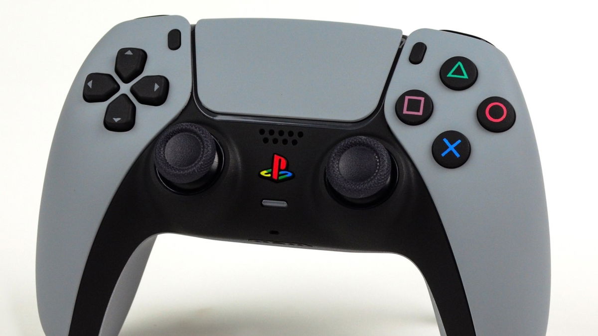 Este DualSense inspirado en PS1 es un sueño hecho realidad, aunque ...